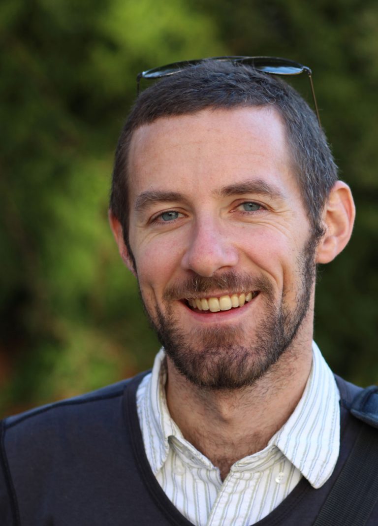 Joe-Kenney – Institut Matura